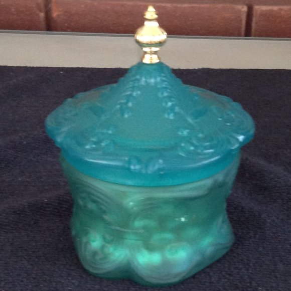 Avon | Bath | Vintage Avon Venetian Blue Canister | Poshmark
